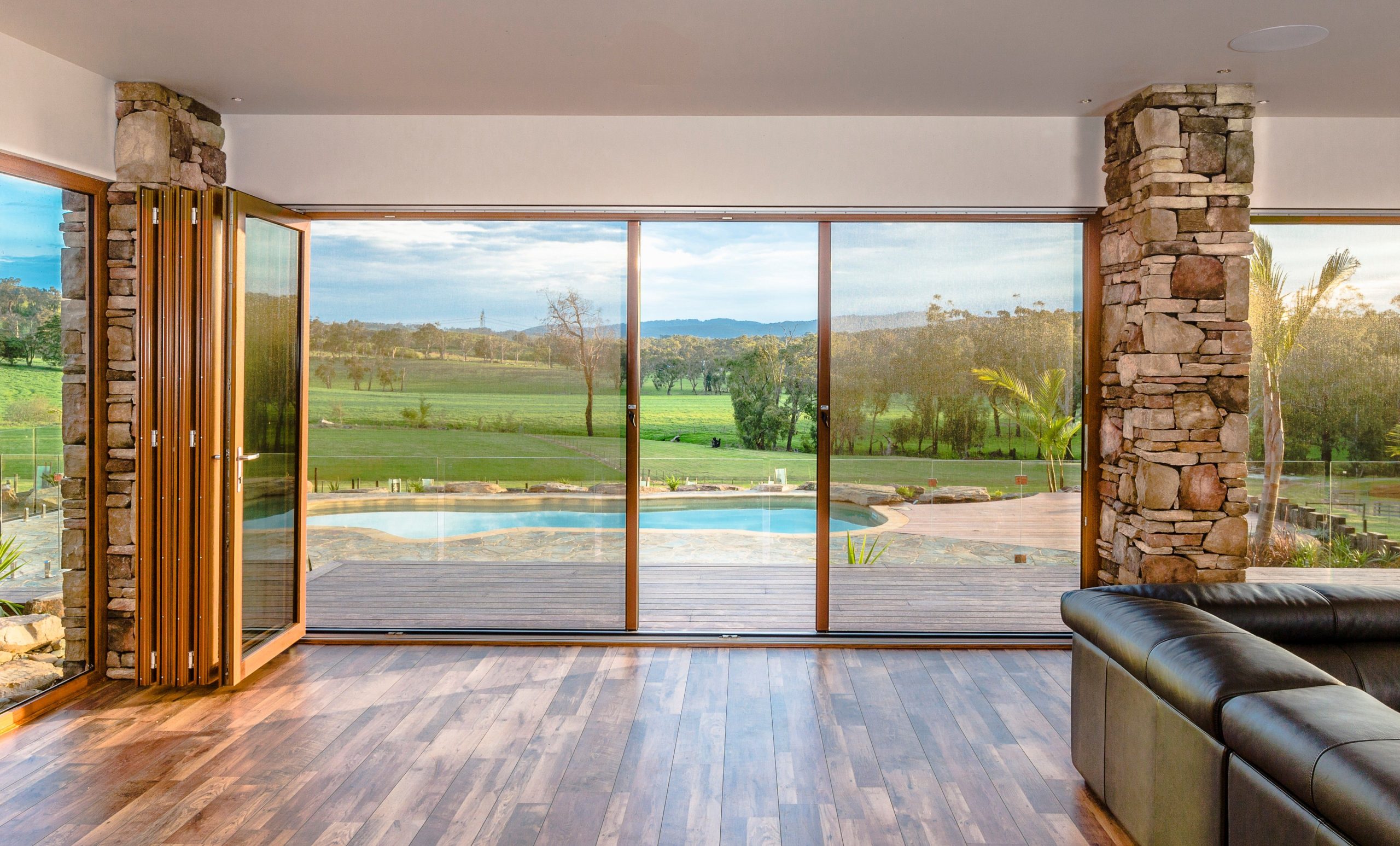 How Fly Screen Doors Can Improve Your Home’s Comfort? - FLY MESH SYSTEM ...