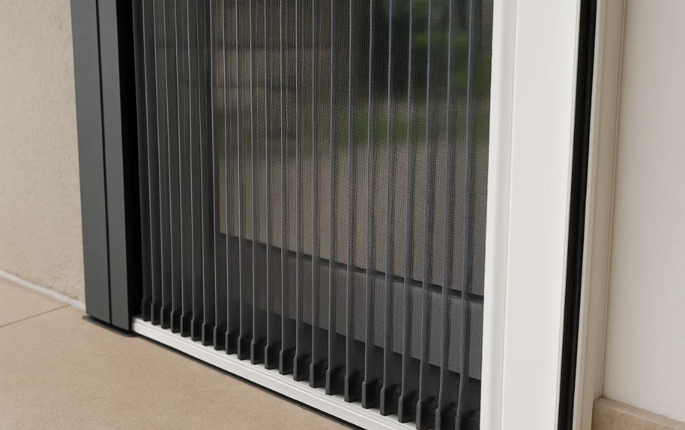 Why Pleated Fly Screens Are Better Than Traditional Mesh? - FLY MESH ...